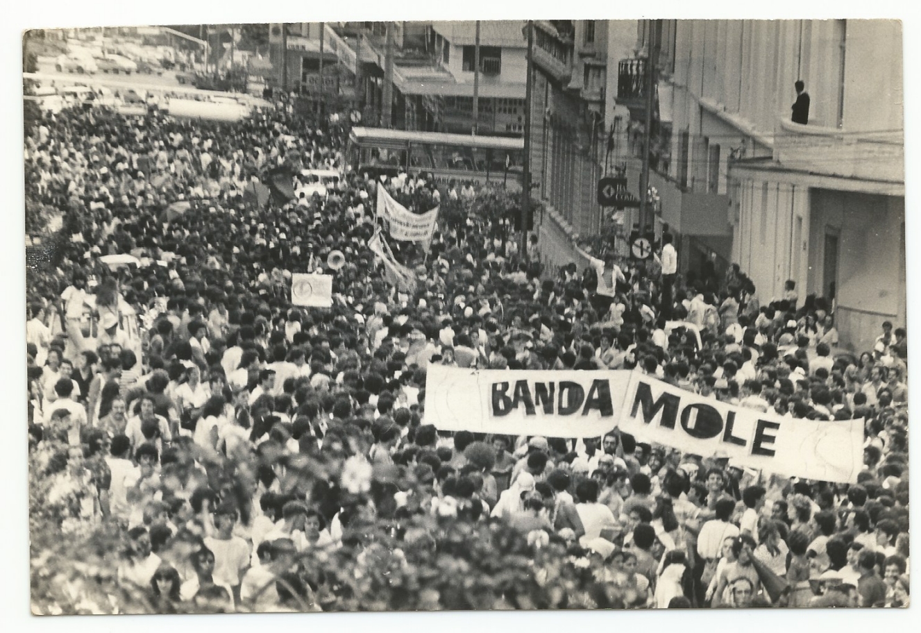 Banda Mole 50 anos: primeiro bloco a trazer o trio elétrico para BH ...