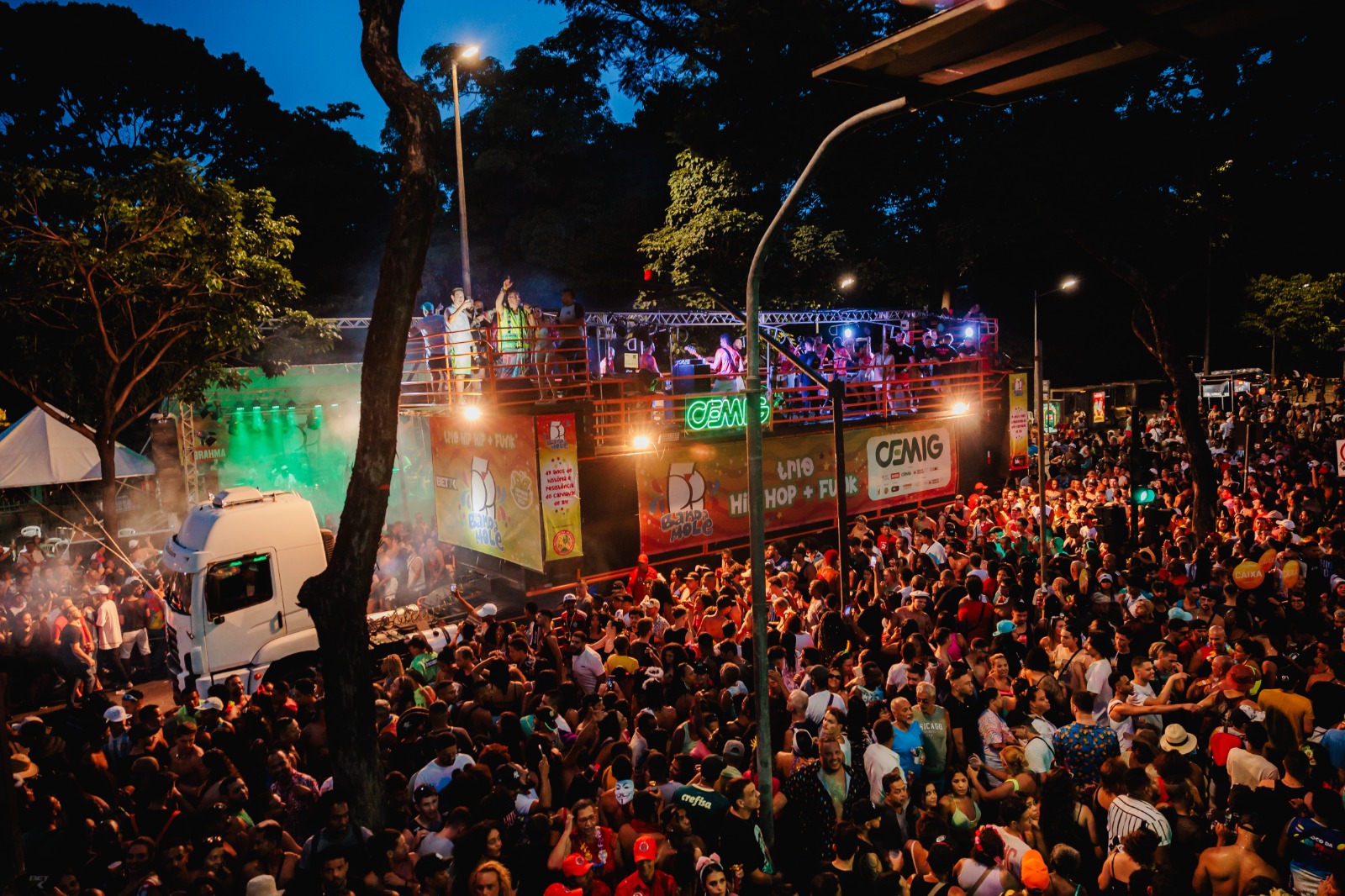 Banda Mole completa 50 anos com grande festa neste sábado e promete ...