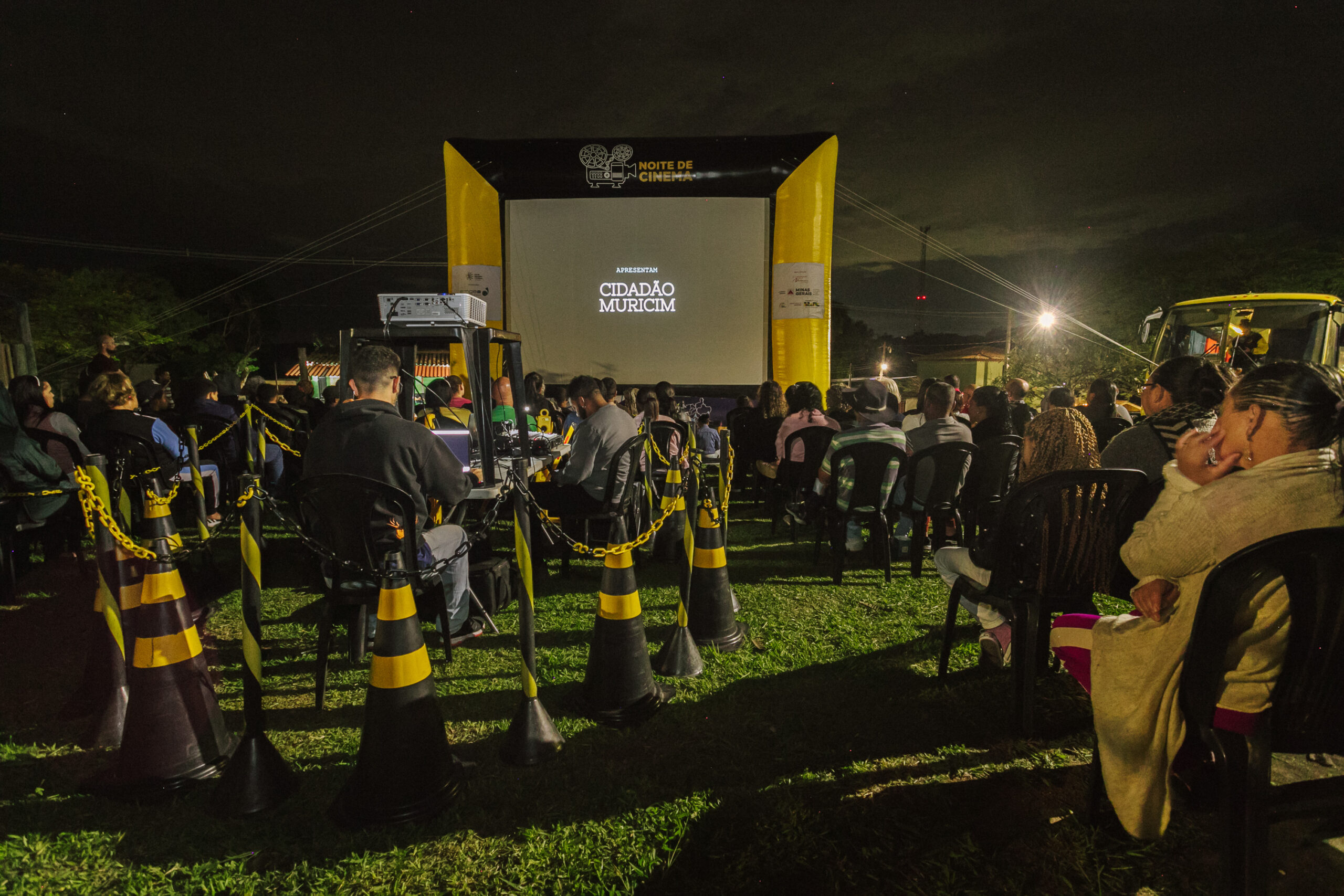 Cinema ao ar livre chega a São João da Lagoa e Padre Carvalho com a 9ª ...